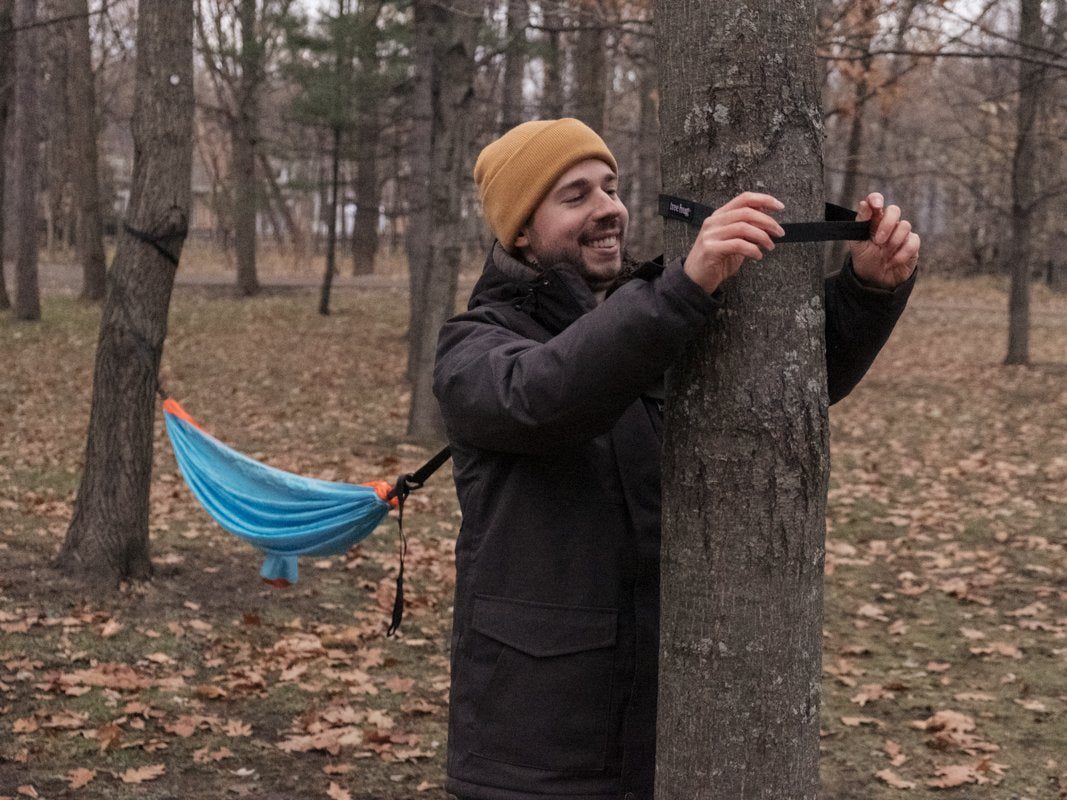 How to install our hammocks in 5 easy steps | Tree Hug Club